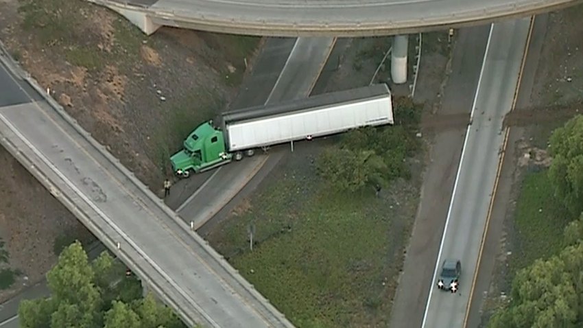 Big Rig Crashes, Closed Ramps from SB I-805 to SR-54 – NBC 7 San Diego