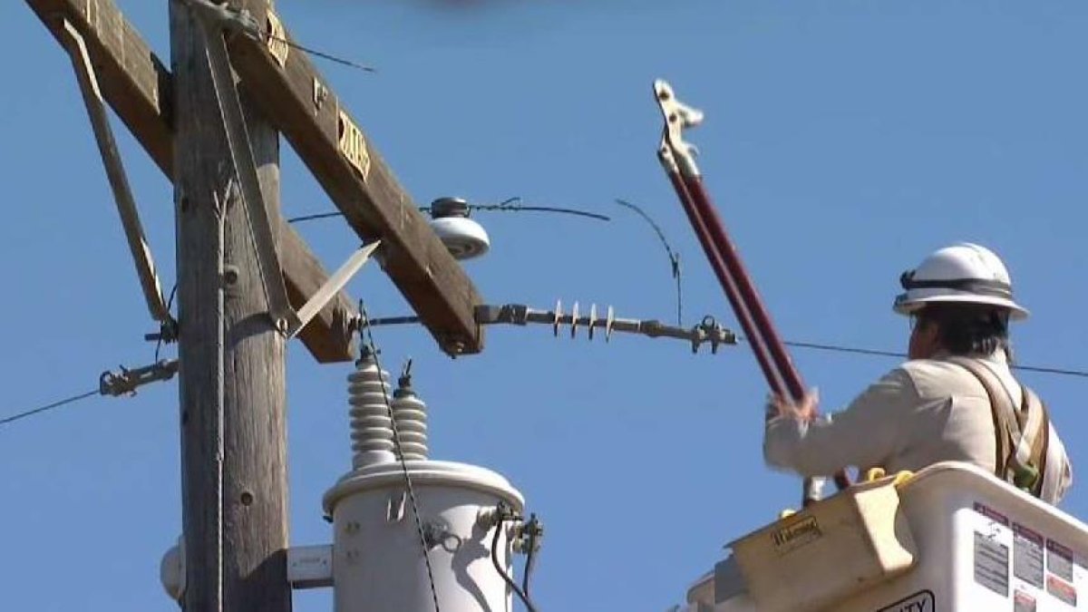 Power Restored to Mission Valley Residents Following Hourslong Outage ...