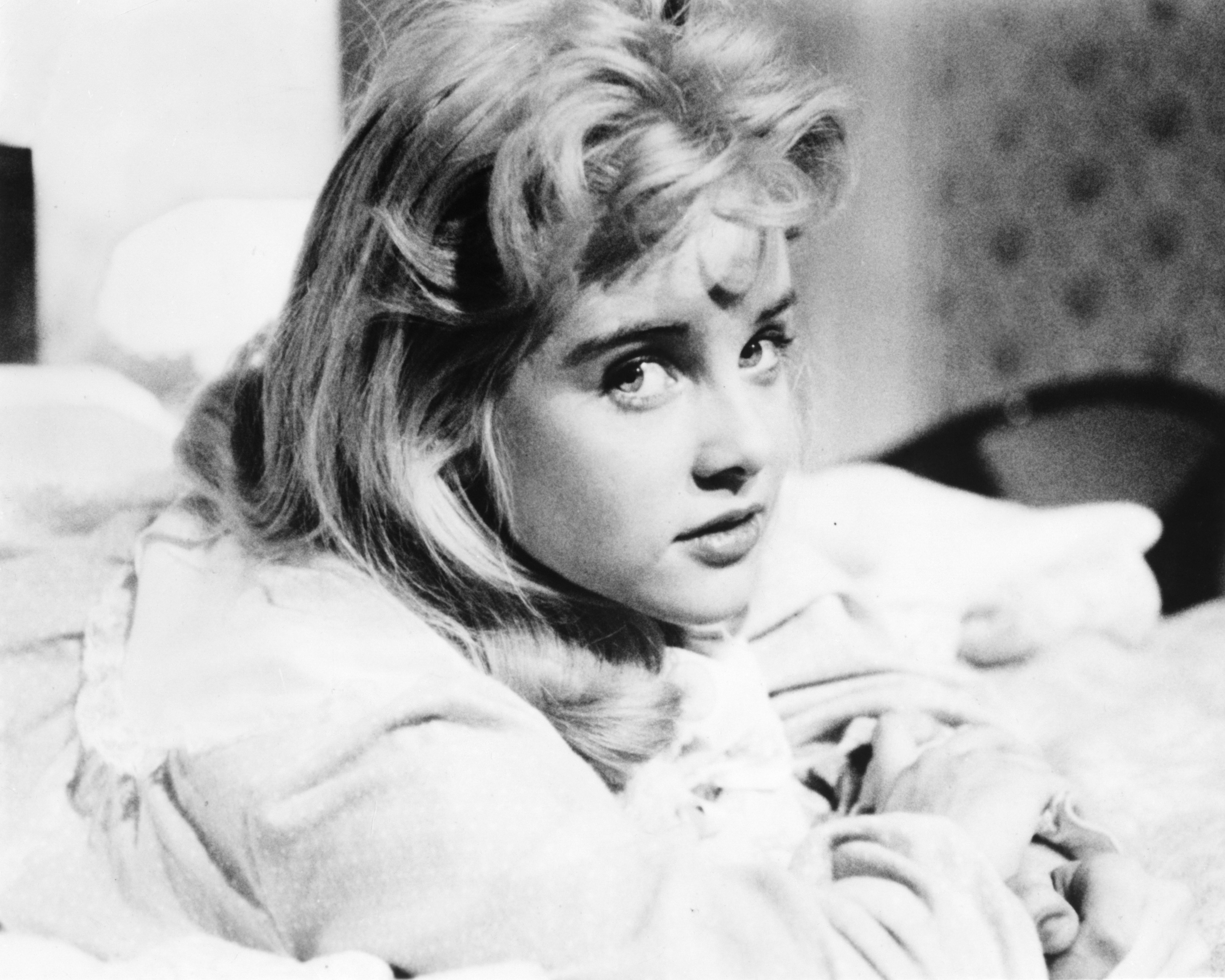 Sue Lyon, Actress Who at 14 Played Kubrick’s ‘Lolita,’ Dies – NBC 7 San ...