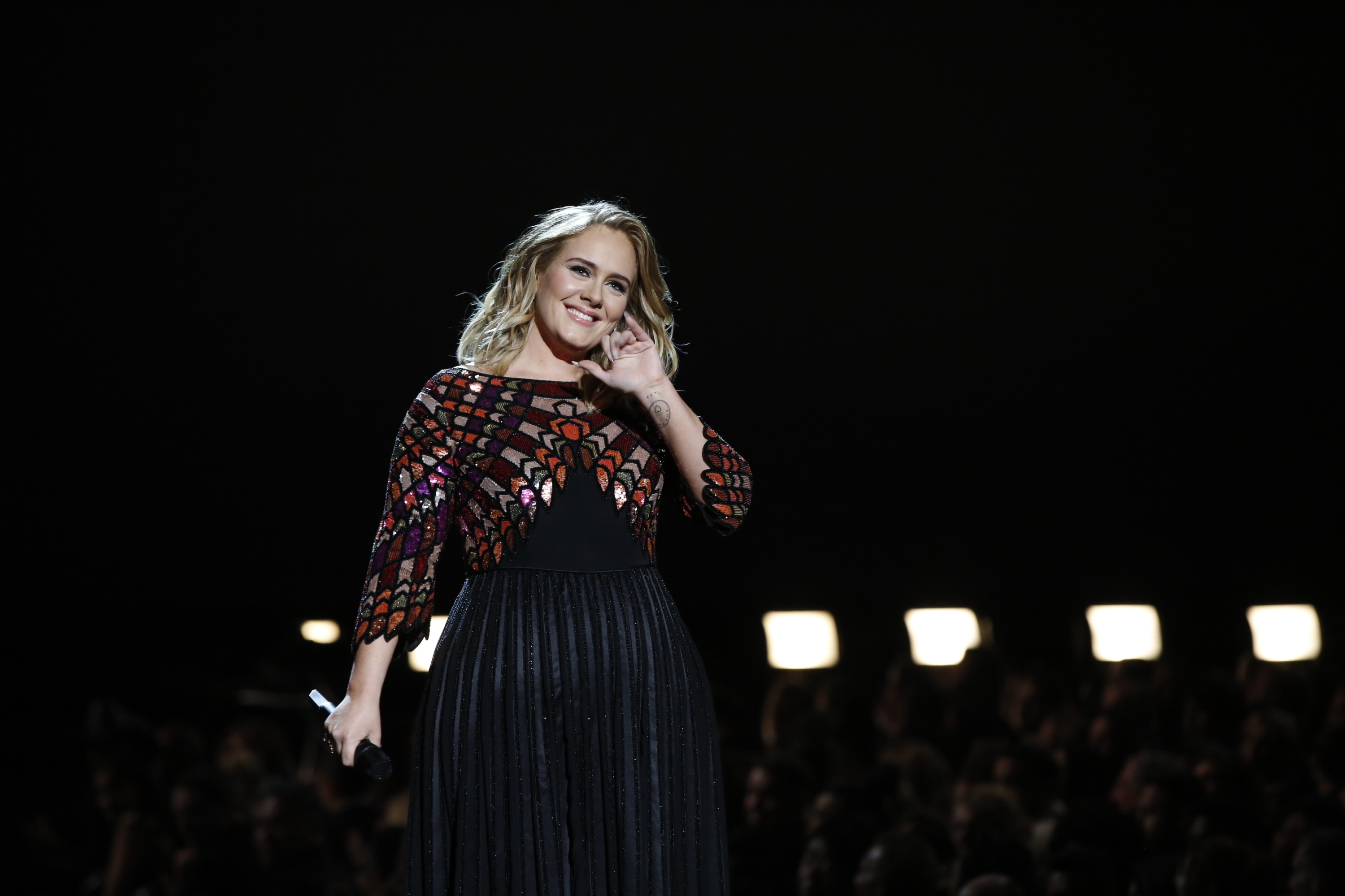 Adele Unveils New Look After Celebrating Her 32nd Birthday – NBC 7 San ...