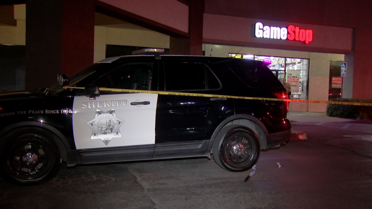 Hooded Suspects Zip-Tie Employees While Robbing GameStop at Gunpoint ...