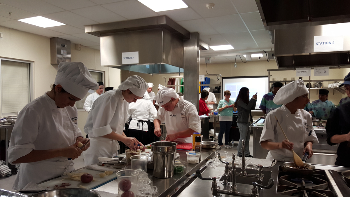 Culinary Arts Students Battle in Cooking Competition – NBC 7 San Diego