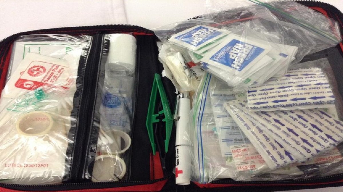 Pictures: What to Keep in Your Disaster Emergency Kit – NBC 7 San Diego