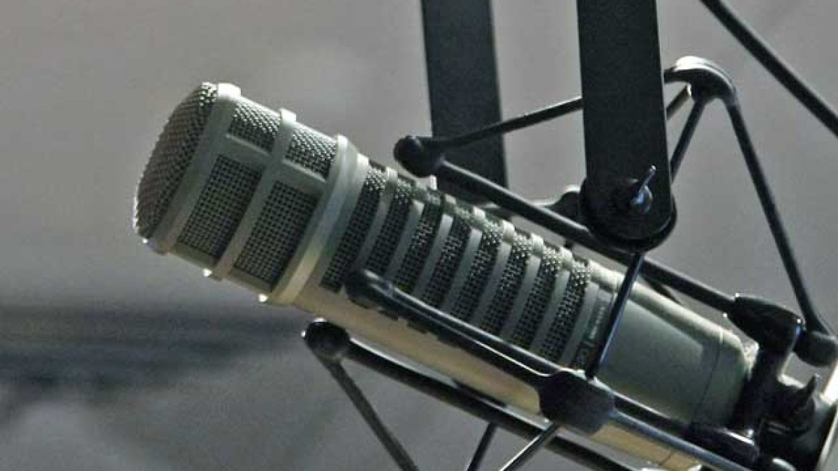 Radio Stars Dave and Chainsaw of the DSC Show Hanging up Their ...