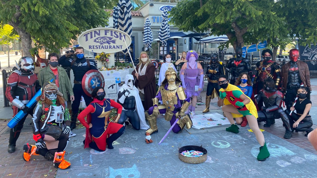 Fans Still Find Ways to Express Love for Comic-Con on Event’s Last ...