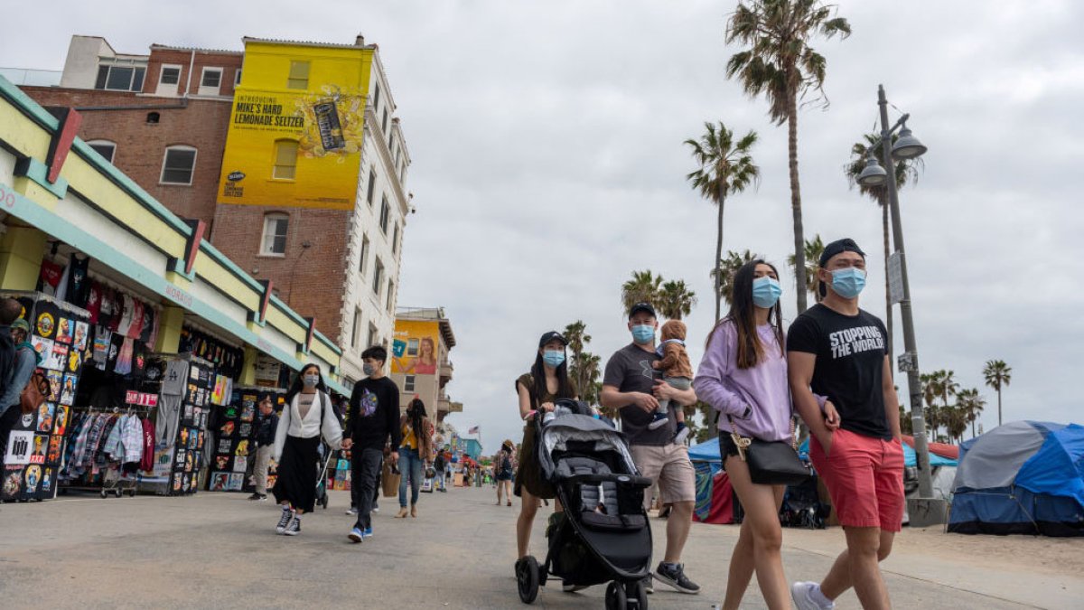 LA County Indoor Mask Mandate is Returning, But Businesses are Not ...