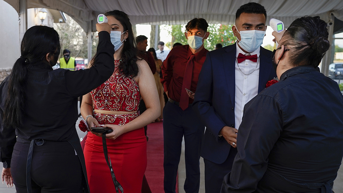 Some Proms Are Back, With Masks, Testing and Distancing – NBC 7 San Diego