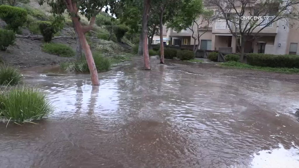 Otay Water Department Tank Floods 7 Rancho San Diego Homes – NBC 7 San ...