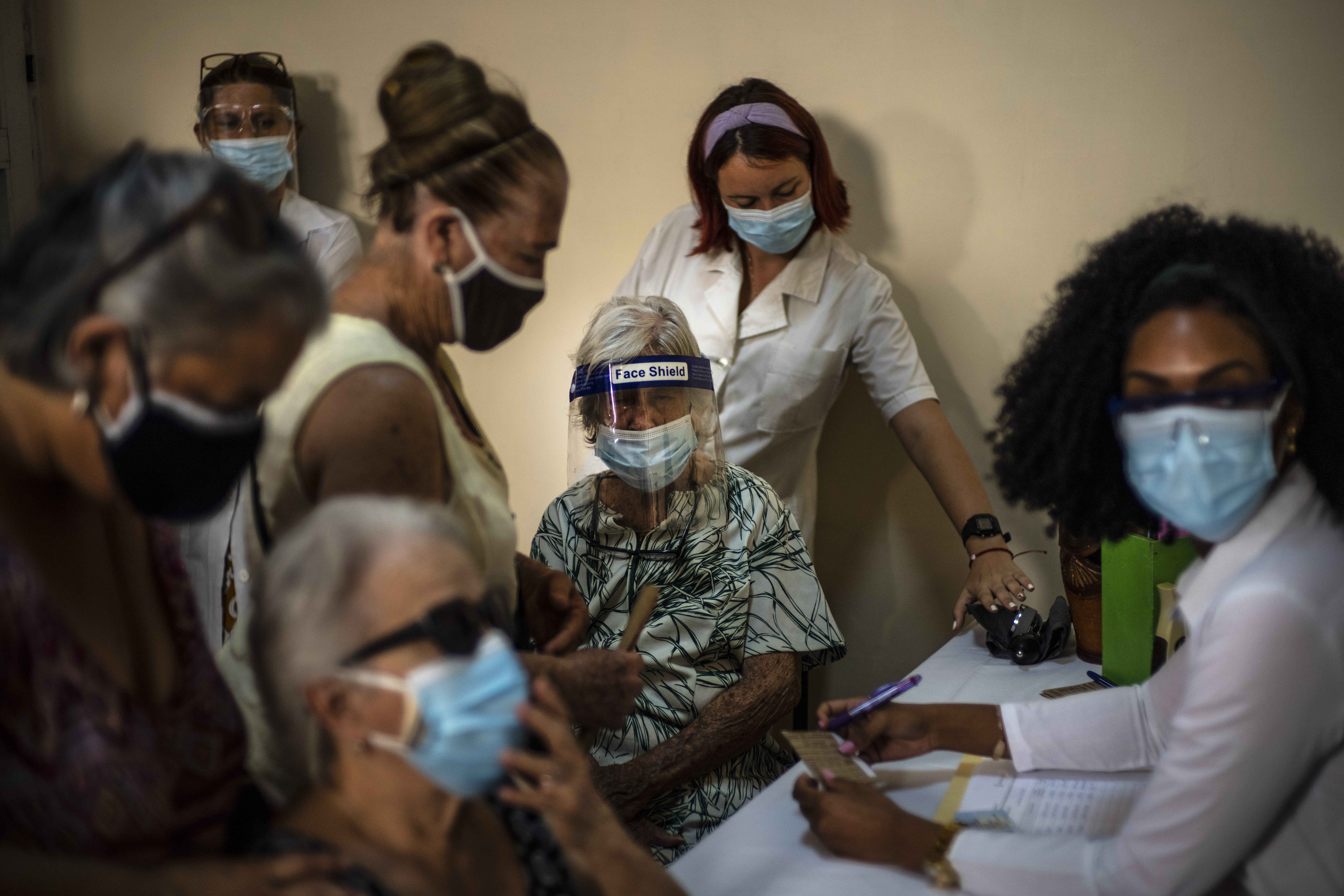 Virus Slams Cuba as It Races to Roll Out Its New Vaccines – NBC 7 San Diego