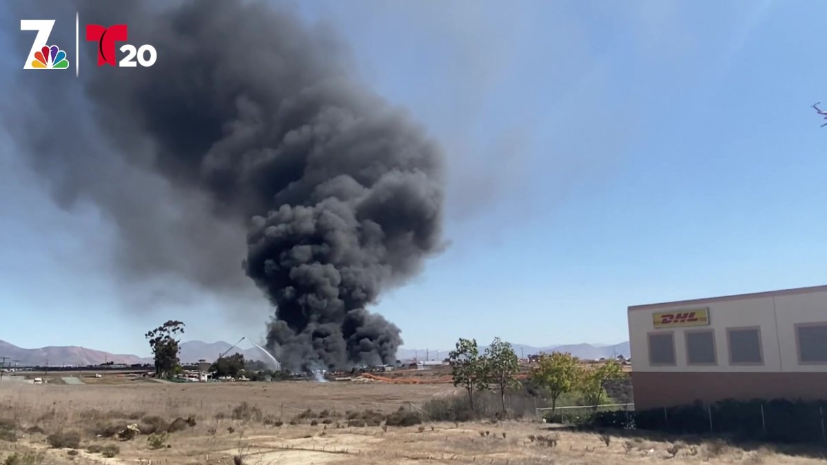 Fire Crews Battling Wrecking Yard Fire in Otay Mesa – NBC 7 San Diego