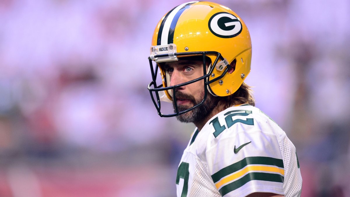 NFL Twitter Reacts to Hilarious New Meme of Packers’ Aaron Rodgers ...