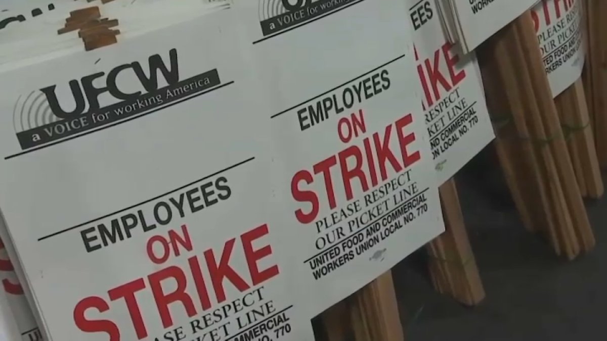 Negotiations to Resume Wednesday Between SoCal Grocers, Workers ...