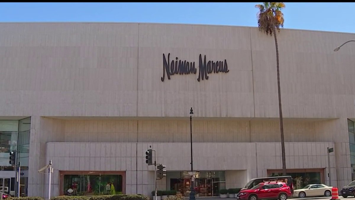 Thieves Crash Car Through Front of Beverly Hills Neiman Marcus – NBC 7 ...