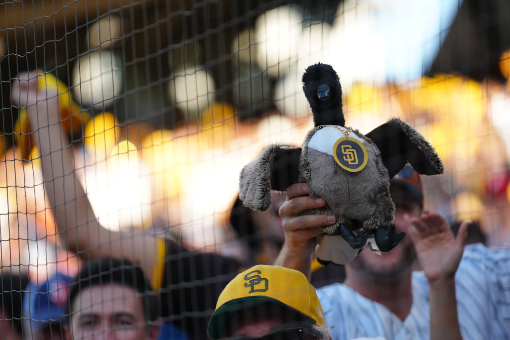 Photos: The San Diego Rally Goose is Here For the Padres – NBC 7 San Diego