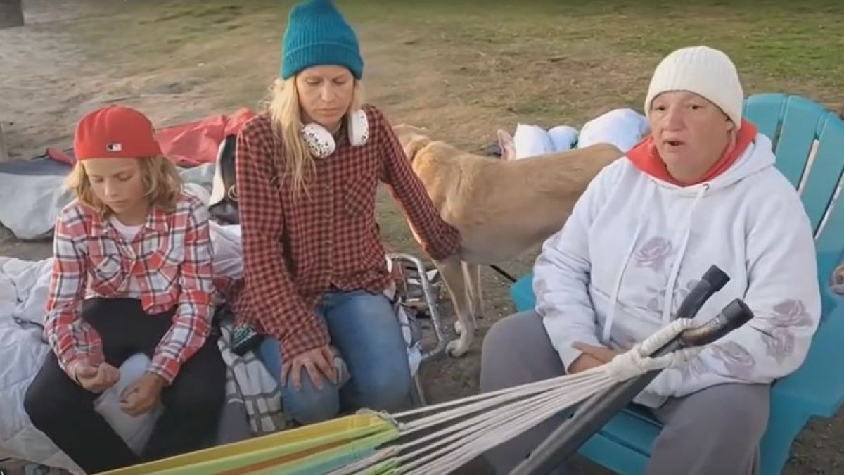 Homeless Mothers With Children Forced to Sleep in Cold After San Diego Police Tow Vehicles – NBC ...