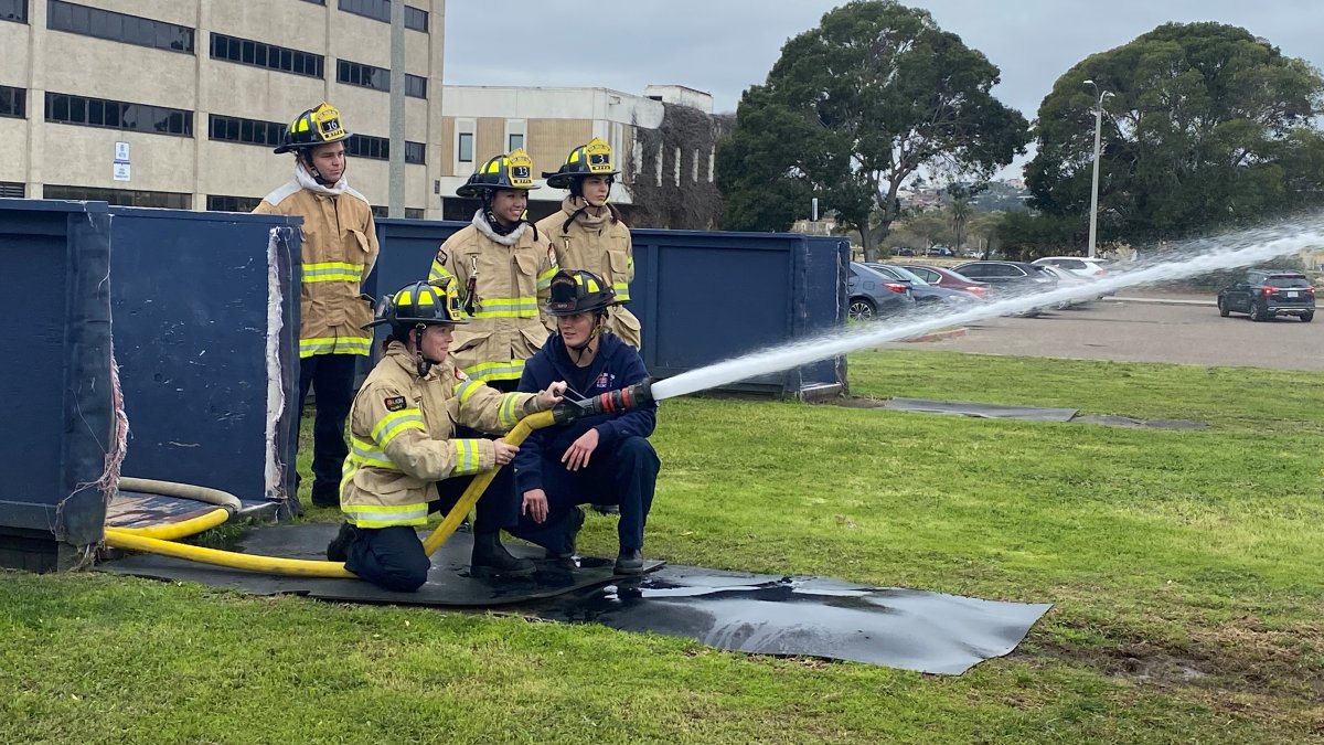 San Diego Fire-Rescue Department Training More Women to Become ...