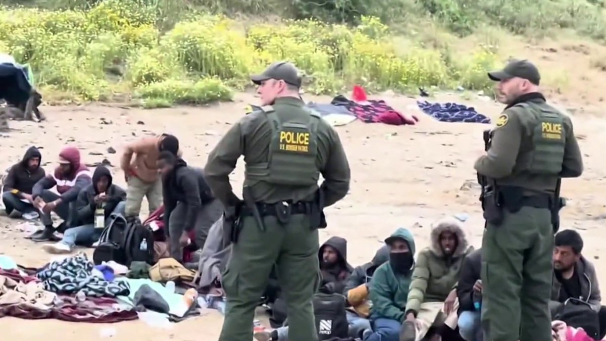 Migrants Detained Between Border Barriers – NBC 7 San Diego