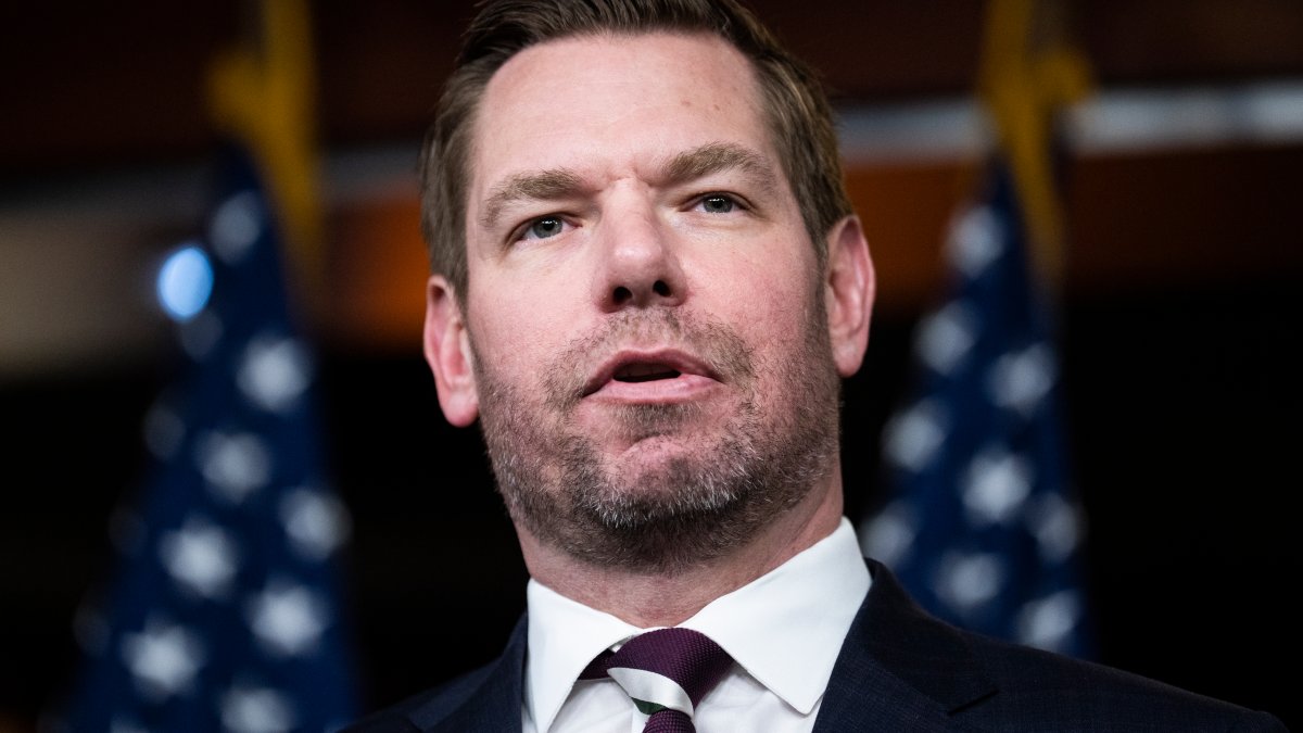 Florida man charged with threatening to kill Rep. Eric Swalwell and his ...