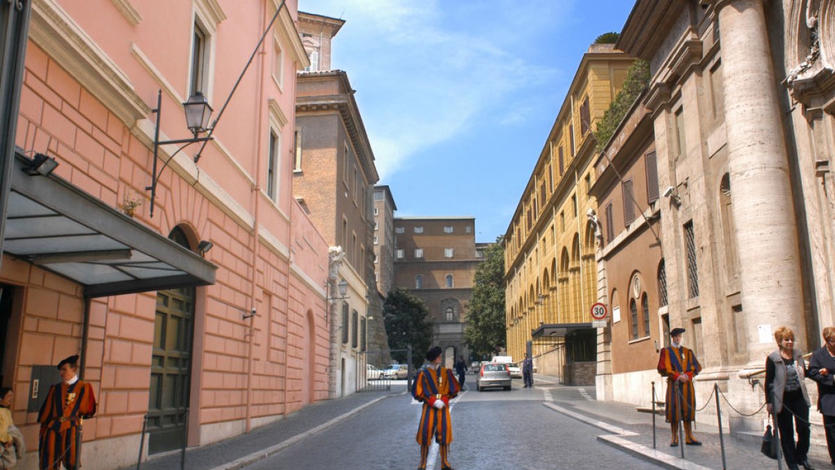 Man Arrested After Ramming Vatican City Gates as Pope Francis Ate ...