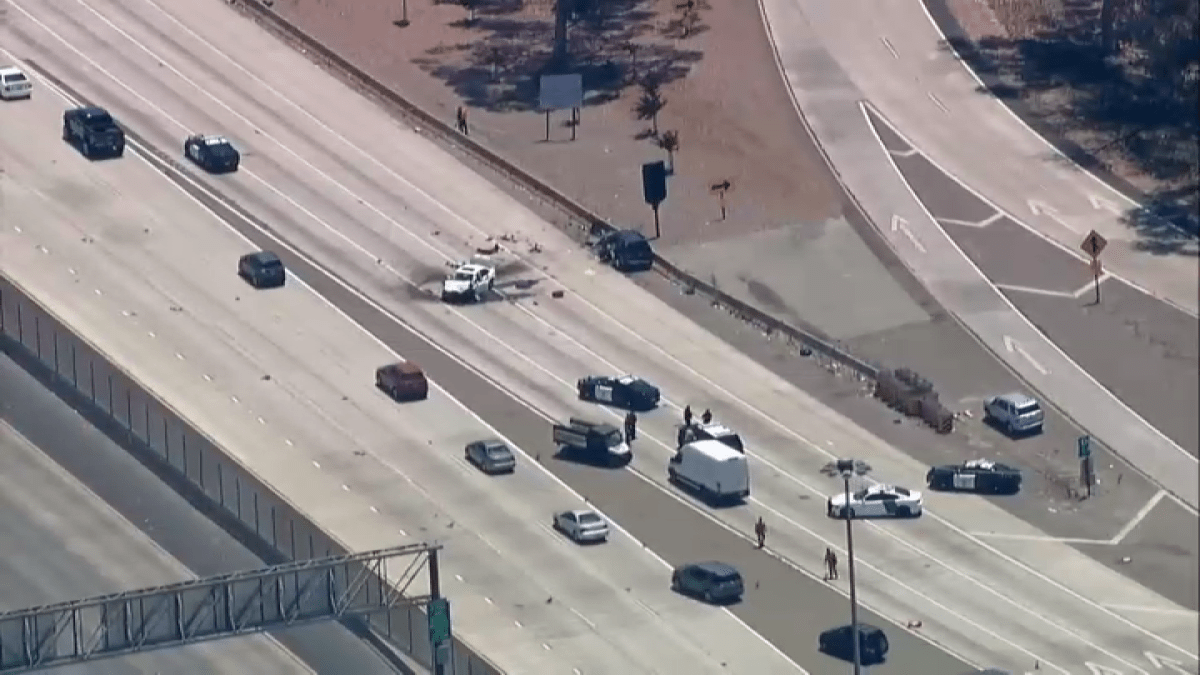 One killed, another injured in 2-vehicle crash near San Ysidro Port of ... One killed, another injured in 2-vehicle crash near San Ysidro Port of ...