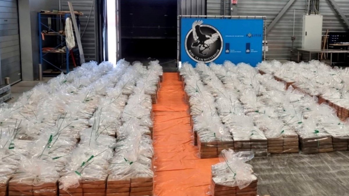 Dutch customs officials make record cocaine seizure worth 600 million ...