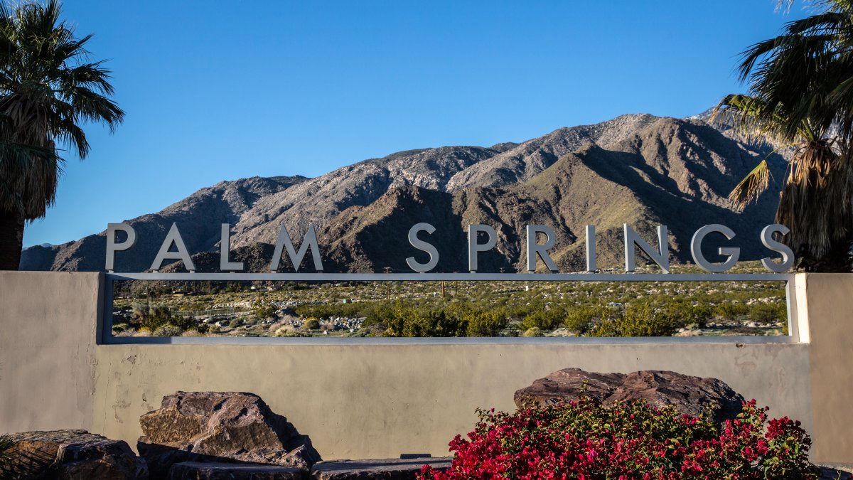 3 from Escondido killed in Palm Springs crash; blowing sand may be to ...