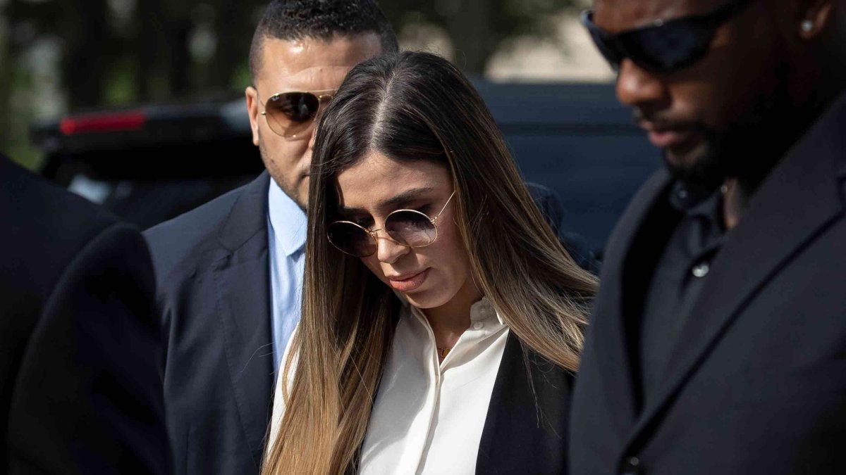 El Chapo’s wife, Emma Coronel, leaves prison – NBC 7 San Diego