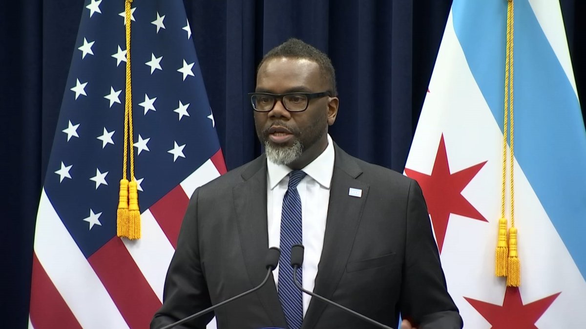 Chicago Mayor Johnson signs executive order – NBC 7 San Diego