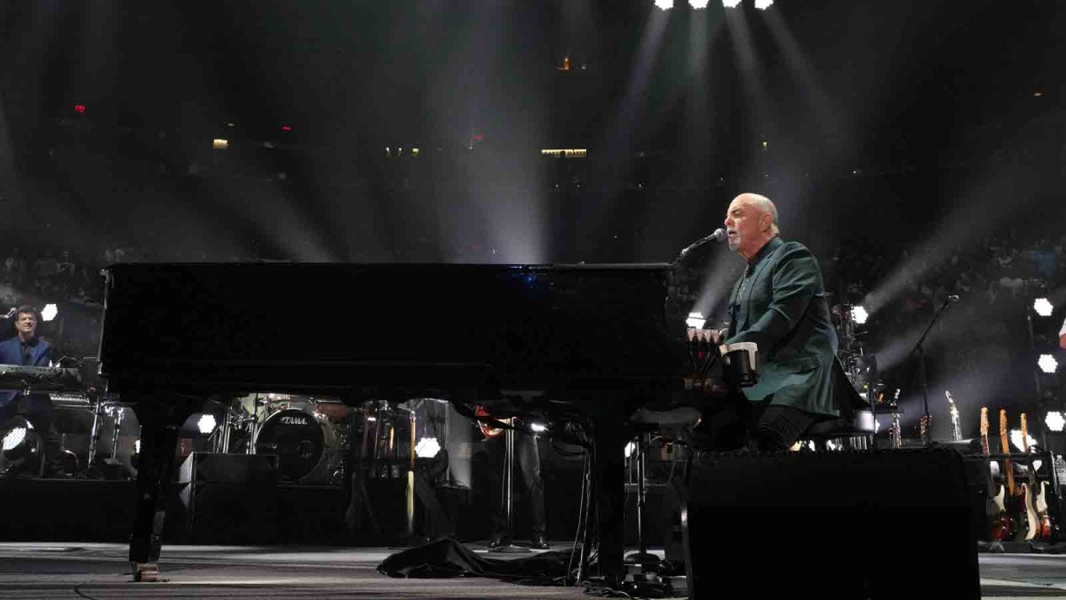 Billy Joel joined by Jerry Seinfeld for 100th MSG residency concert ...