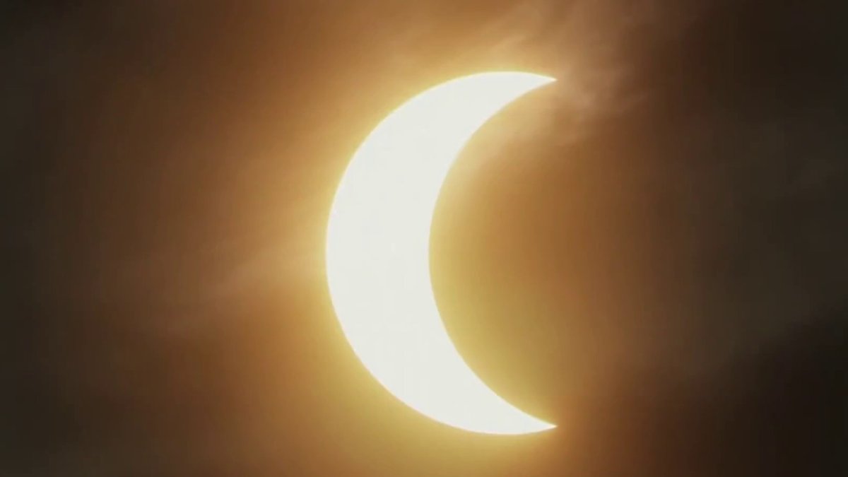 San Diego astronomer chases total solar eclipses around the globe ...
