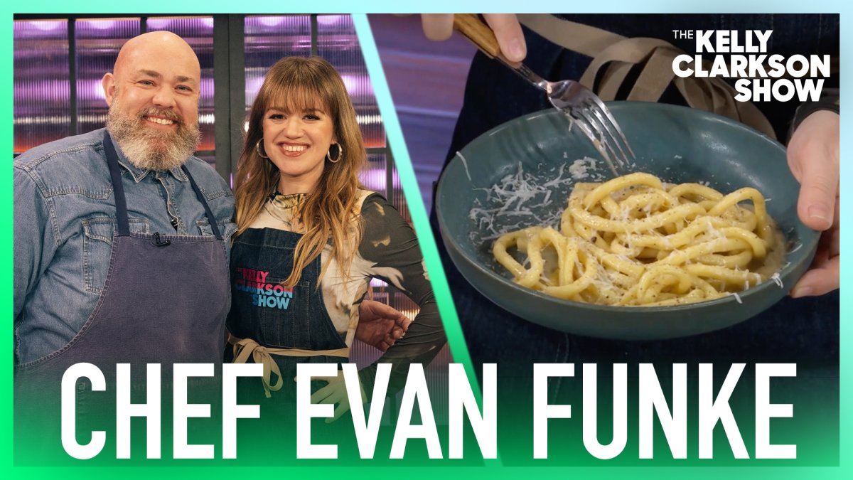 Kelly Clarkson hilariously attempts handmade pasta with chef Evan Funke ...