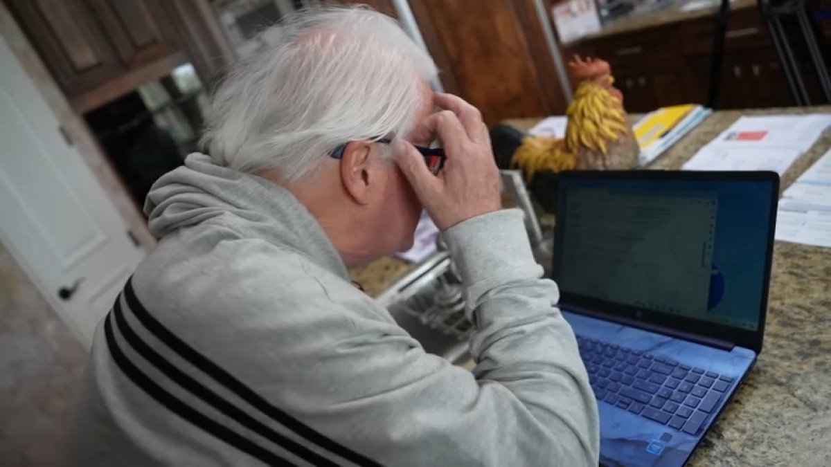 Legislators want banks to stop seniors from getting scammed – NBC 7 San ...