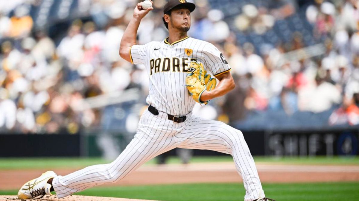 Looking for first series sweep of the season, the Padres come up short ...