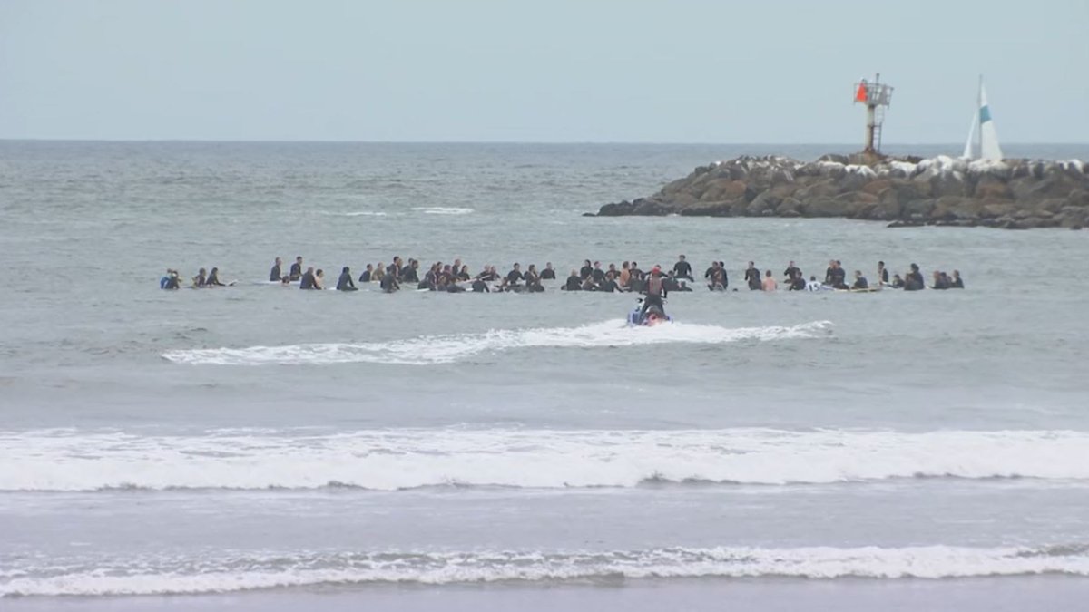 Family, friends ‘paddle out’ in Ocean Beach in memory of 3 surfers ...