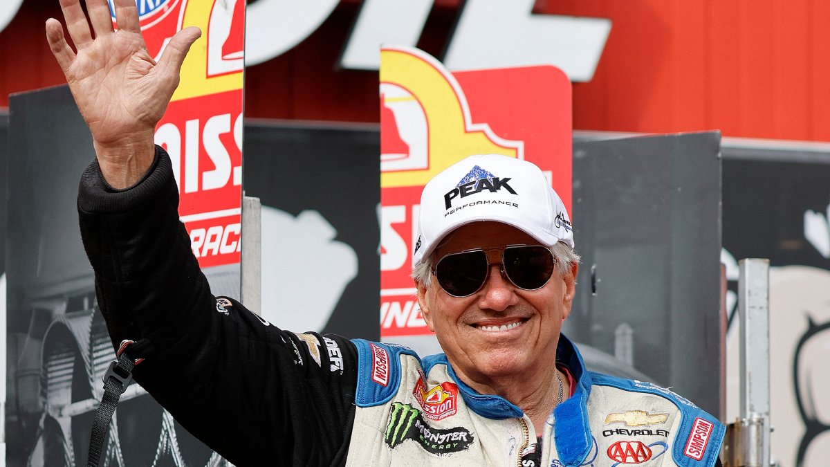SoCal drag racing legend John Force in fiery 300-mph Funny Car crash ...
