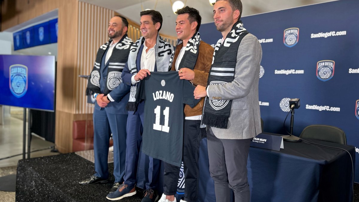 Chucky Mania has arrived: San Diego FC introduces Mexican star Lozano ...