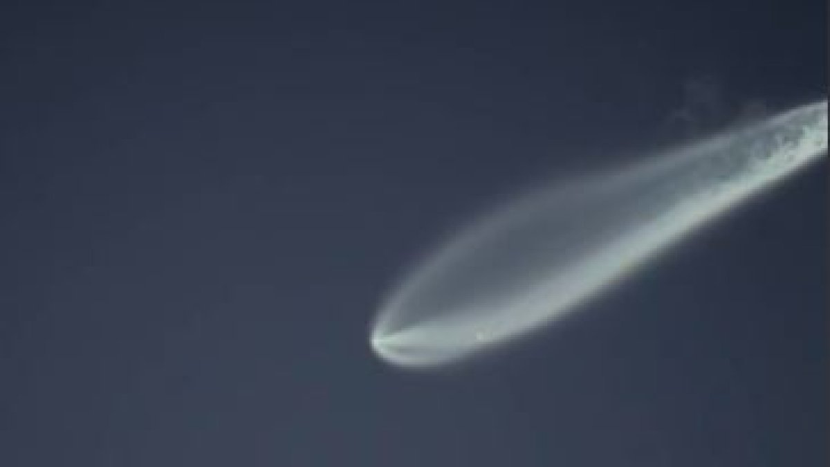 Watch: SpaceX rocket glows in the sky over Los Angeles – NBC 7 San Diego