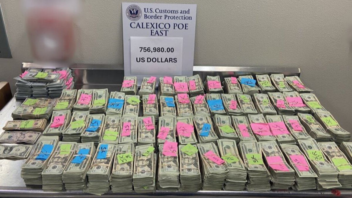 Border officers finds $750,000 in spare tire of pickup headed to Mexico ...