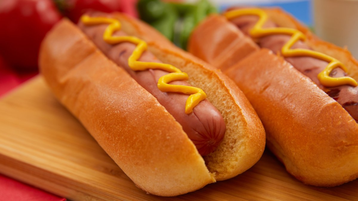 National Hot Dog Day 2024: 11 frankly delicious deals – NBC 7 San Diego