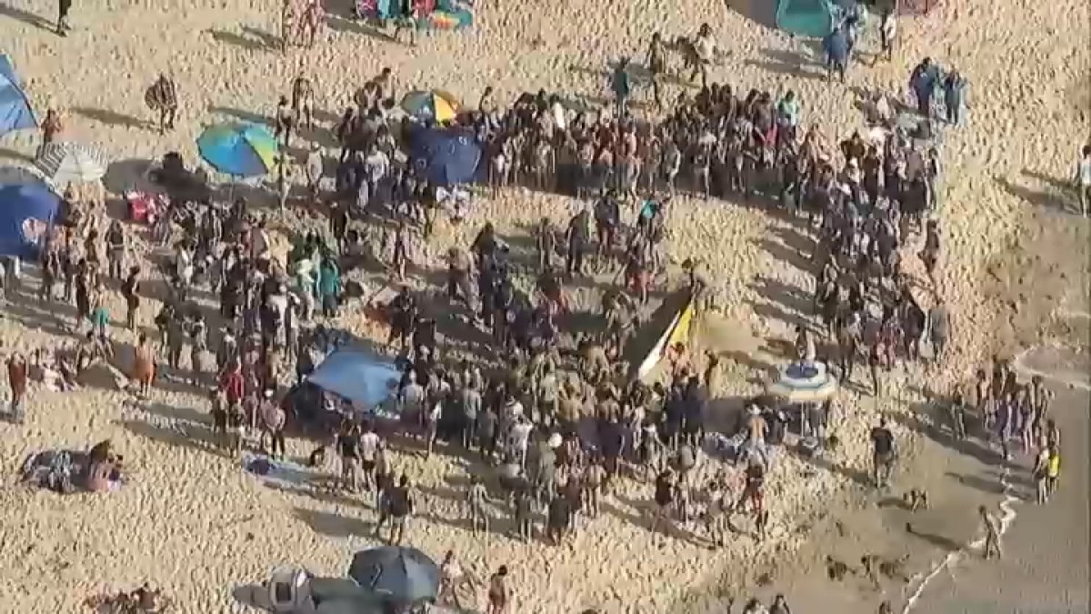 San Diego Lifeguards rescue teen girl stuck in sand on Mission Beach, drawing crowd – NBC 7 San ...