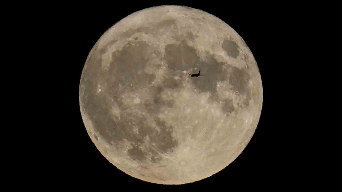 Cave on moon could be used to shelter future explorers – NBC 7 San Diego