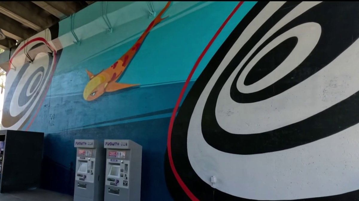 Two new vibrant murals now at Grossmont trolley stop – NBC 7 San Diego
