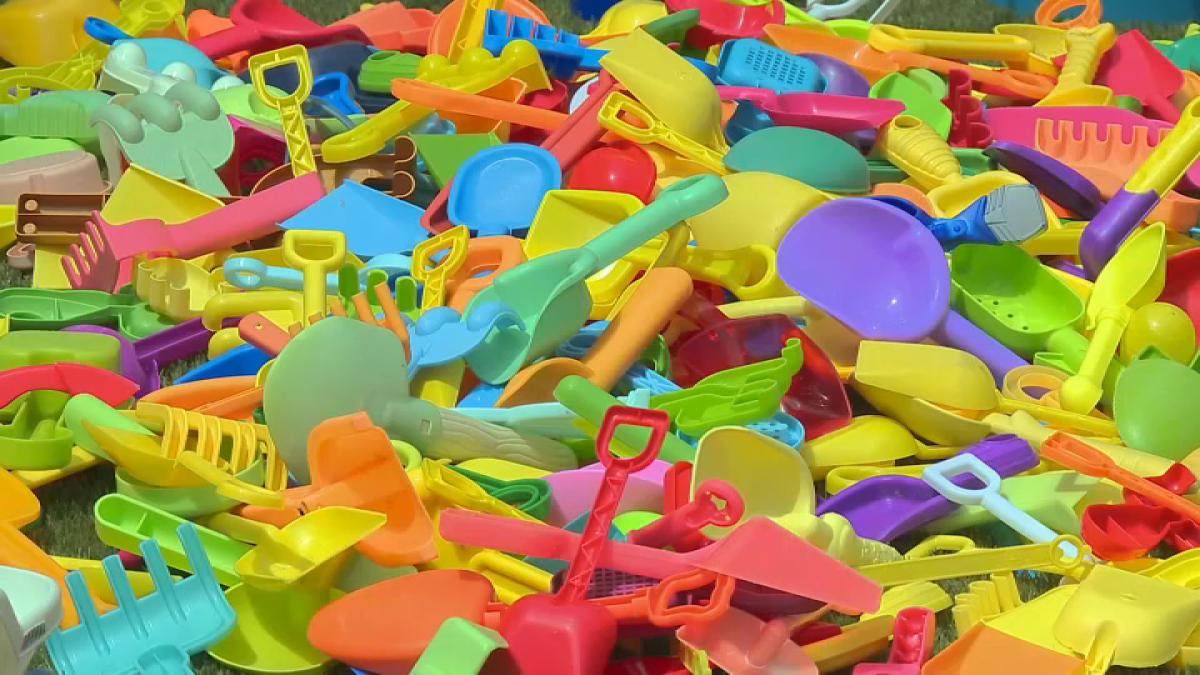 Plastic sand toys store