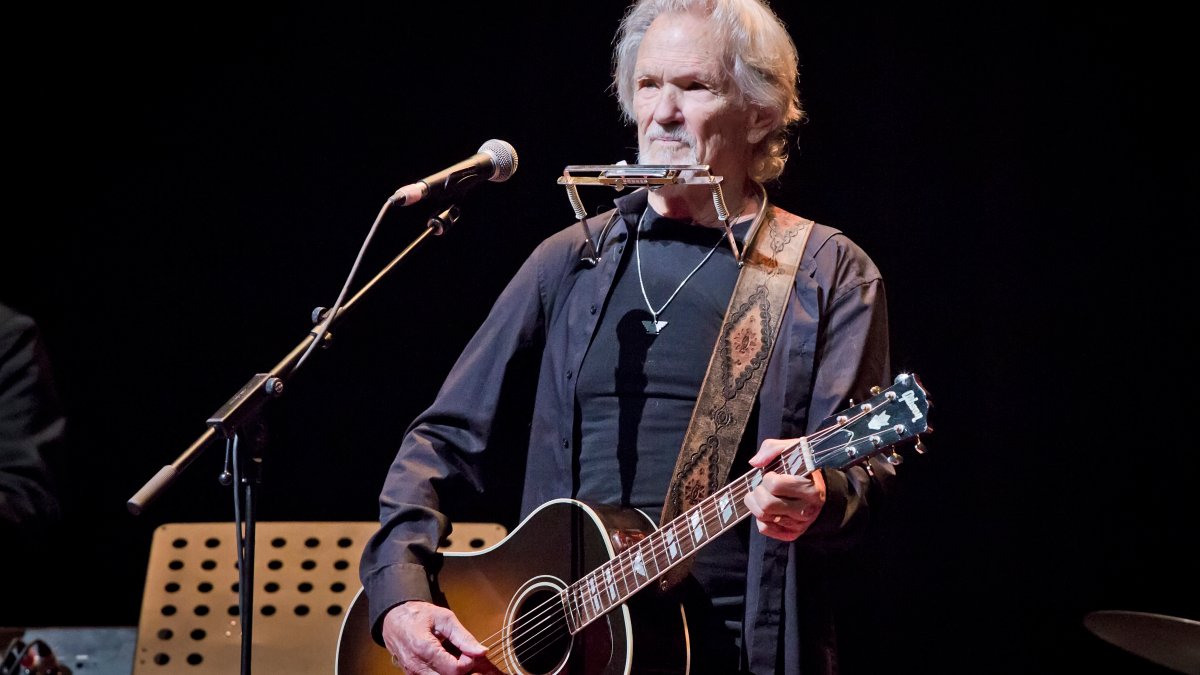 Stars pay tribute to Kris Kristofferson – NBC 7 San Diego