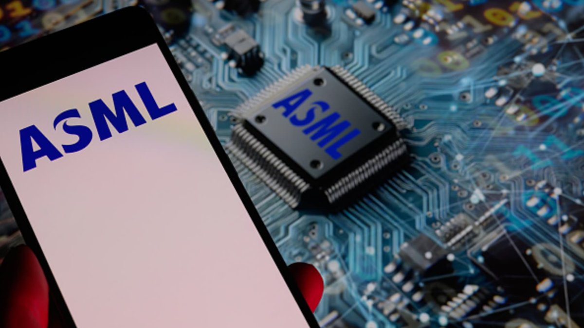ASML share plunge wipes over $50 billion off Dutch chip giant’s value ...