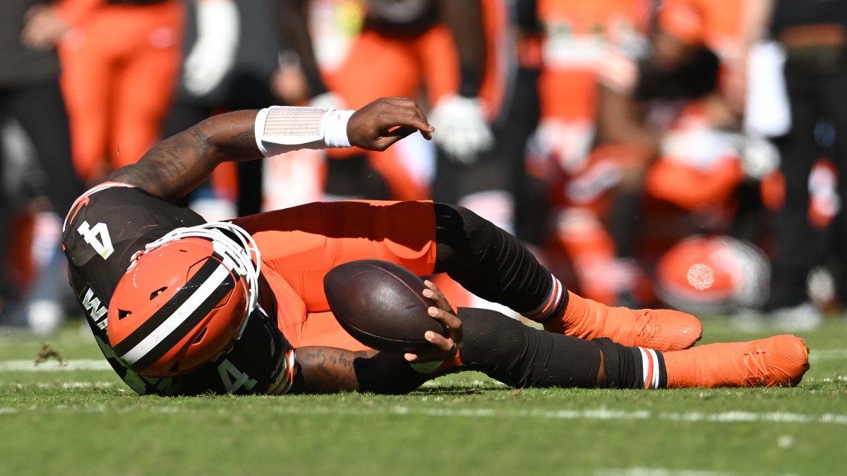 Browns QB Deshaun Watson suffers non-contact Achilles injury – NBC 7 ...