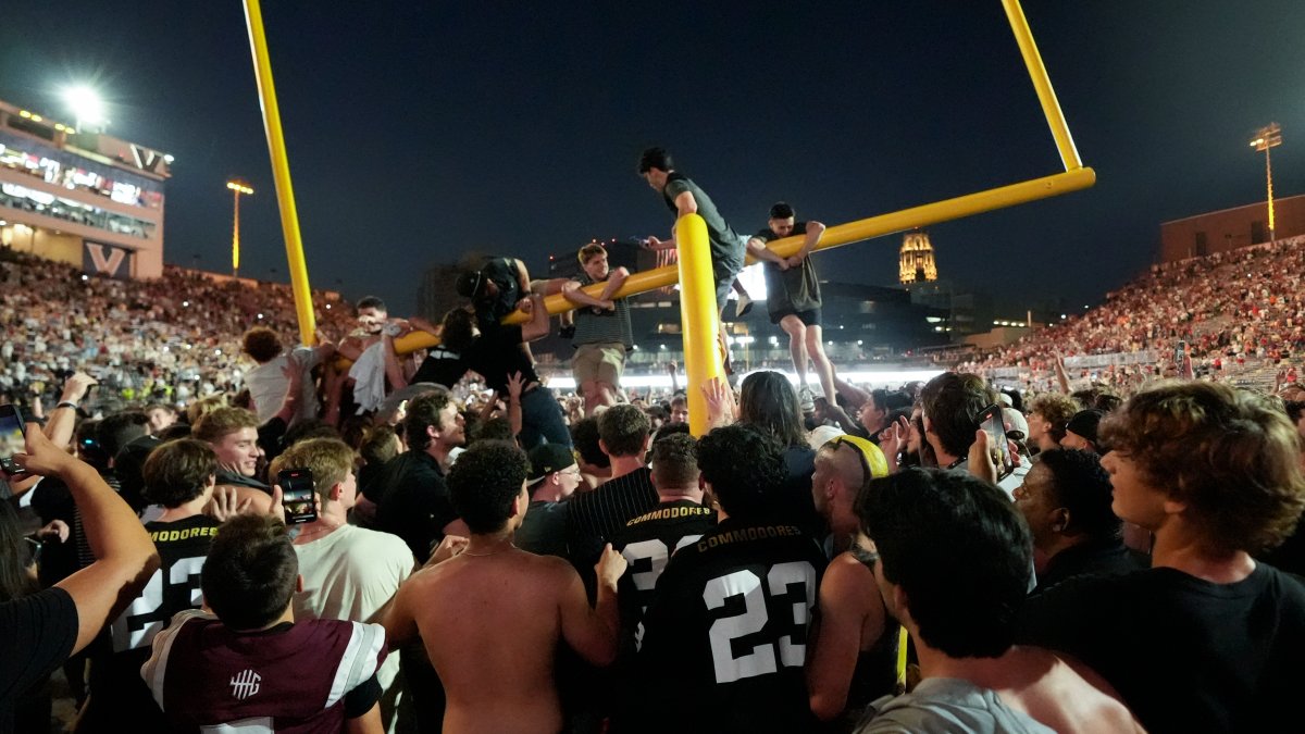Vanderbilt upsets No. 1 Alabama 40-35 – NBC 7 San Diego
