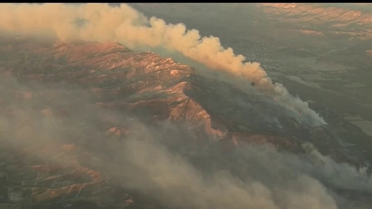 Mountain Fire in Ventura County contained at 26%, Cal Fire says – NBC 7 ...