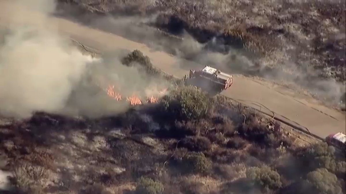 Brush fire sparks along SR-94 near Rancho San Diego – NBC 7 San Diego