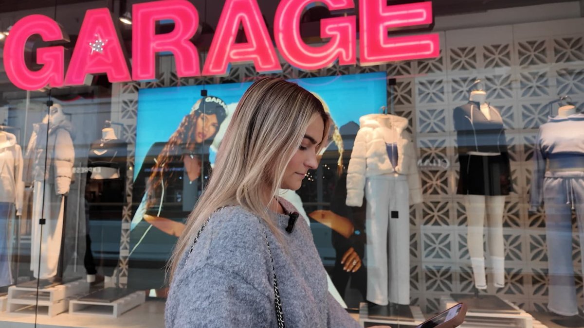 Gen Z shopping at malls rather than online – NBC 7 San Diego